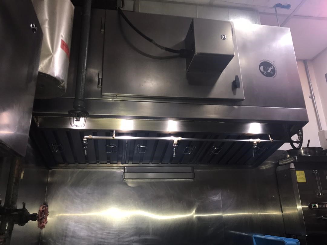 1.95m Hybrid Hood System installed at Dough Culture Waterway Point - RJ ...